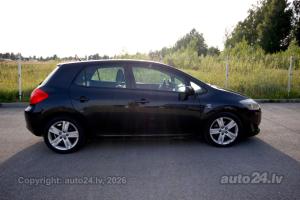 Black Toyota Auris 2007 in Tartu, with an engine capacity of 2.20 L and mileage of 281 thousand km for 2900 €, photo 10 on AUTOMOTO.COM.LV