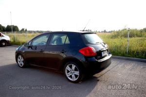 Black Toyota Auris 2007 in Tartu, with an engine capacity of 2.20 L and mileage of 281 thousand km for 2900 €, photo 7 on AUTOMOTO.COM.LV