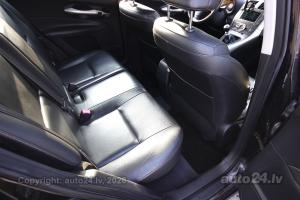 Black Toyota Auris 2007 in Tartu, with an engine capacity of 2.20 L and mileage of 281 thousand km for 2900 €, photo 28 on AUTOMOTO.COM.LV
