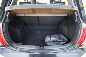 Black Toyota Auris 2007 in Tartu, with an engine capacity of 2.20 L and mileage of 281 thousand km for 2900 €, photo 30 on AUTOMOTO.COM.LV