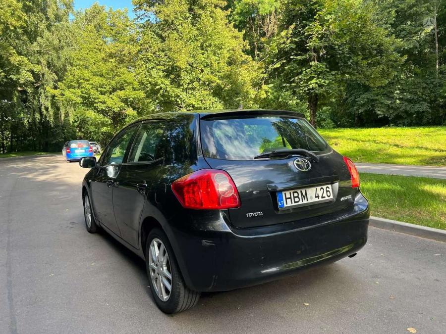 Melns Toyota Auris 2007 Viļņa, ar dzinēja tilpumu 2.00 L un nobraukumu 358 tūkst. km par 2100 €, foto 7 vietnē AUTOMOTO.COM.LV
