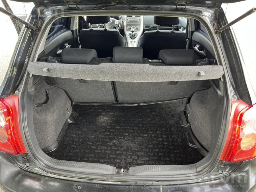 Melns Toyota Auris 2007 Jēkabpils, ar dzinēja tilpumu 2.00 L un nobraukumu 210 tūkst. km par 3200 €, foto 11 vietnē AUTOMOTO.COM.LV