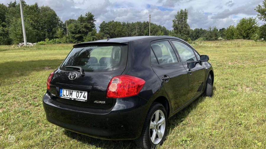 Melns Toyota Auris 2007 Kauņa, ar dzinēja tilpumu 1.60 L un nobraukumu 167 tūkst. km par 3650 €, foto 5 vietnē AUTOMOTO.COM.LV