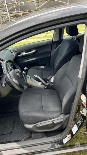 Melns Toyota Auris 2007 Kauņa, ar dzinēja tilpumu 1.60 L un nobraukumu 167 tūkst. km par 3650 €, foto 19 vietnē AUTOMOTO.COM.LV