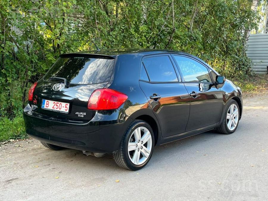 Melns Toyota Auris 2007 Rīga, ar dzinēja tilpumu 2.20 L un nobraukumu 0 tūkst. km par 2790 €, foto 6 vietnē AUTOMOTO.COM.LV