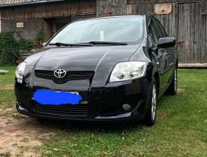 Black Toyota Auris 2007 in Kaunas, with an engine capacity of 2.00 L and mileage of 291 thousand km for 1900 €, photo 3 on AUTOMOTO.COM.LV