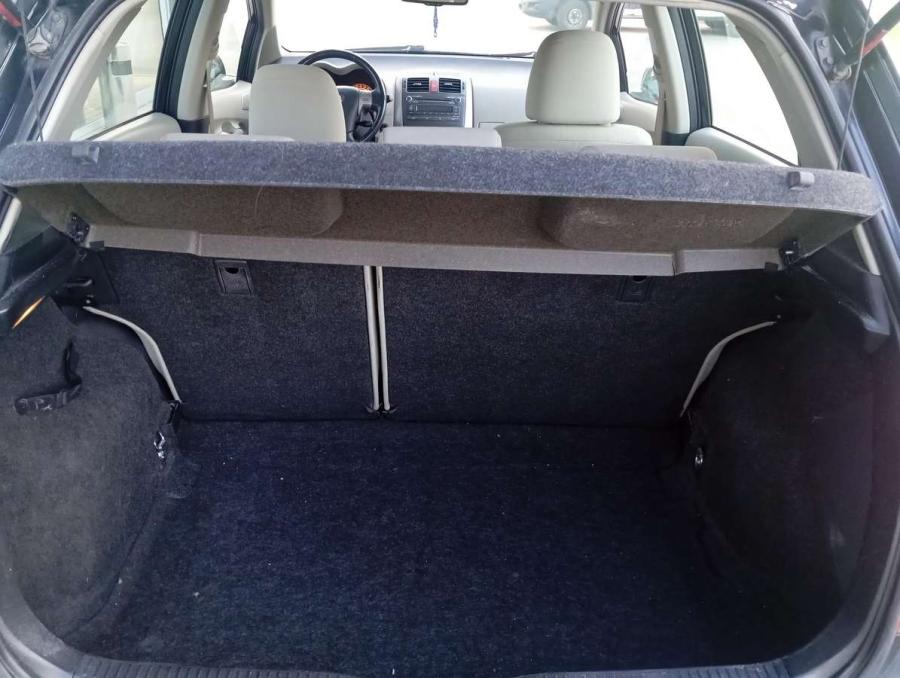 Black Toyota Auris 2007 in Alytus, with an engine capacity of 2.00 L and mileage of 302 thousand km for 2000 €, photo 8 on AUTOMOTO.COM.LV