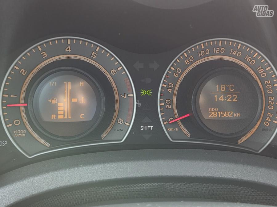 Black Toyota Auris 2007 in Klaipeda, with an engine capacity of 1.60 L and mileage of 282 thousand km for 2850 €, photo 12 on AUTOMOTO.COM.LV