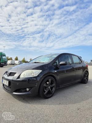 Black Toyota Auris 2007 in Klaipeda, with an engine capacity of 1.60 L and mileage of 282 thousand km for 2850 €, photo 14 on AUTOMOTO.COM.LV