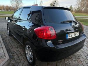 Melns Toyota Auris 2008 Jelgava, ar dzinēja tilpumu 2.00 L un nobraukumu 256 tūkst. km par 2550 €, foto 3 vietnē AUTOMOTO.COM.LV