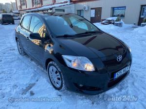 Black Toyota Auris 2008 in Tallinn, with an engine capacity of 1.60 L and mileage of 125 thousand km for 3600 €, photo  on AUTOMOTO.COM.LV
