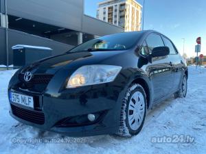 Melns Toyota Auris 2008 Tallina, ar dzinēja tilpumu 1.60 L un nobraukumu 125 tūkst. km par 3600 €, foto 4 vietnē AUTOMOTO.COM.LV