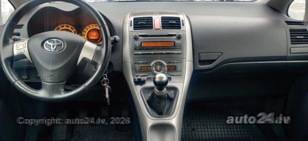 Melns Toyota Auris 2008 Tallina, ar dzinēja tilpumu 1.60 L un nobraukumu 125 tūkst. km par 3600 €, foto 11 vietnē AUTOMOTO.COM.LV