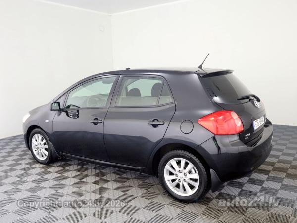 Black Toyota Auris 2008 in Tallinn, with an engine capacity of 1.60 L and mileage of 195 thousand km for 2799 €, photo 4 on AUTOMOTO.COM.LV