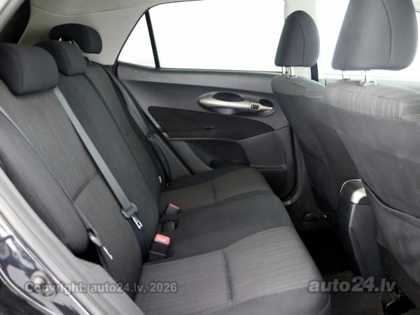 Black Toyota Auris 2008 in Tallinn, with an engine capacity of 1.40 L and mileage of 339 thousand km for 1799 €, photo 7 on AUTOMOTO.COM.LV