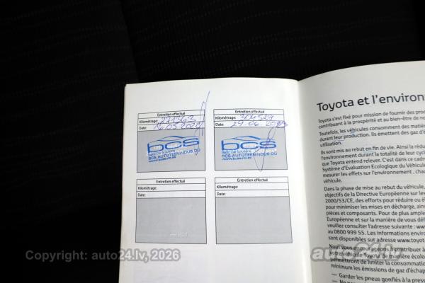 Black Toyota Auris 2008 in Tallinn, with an engine capacity of 1.40 L and mileage of 339 thousand km for 1799 €, photo 8 on AUTOMOTO.COM.LV