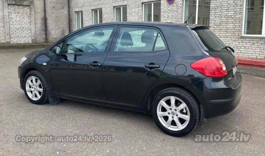 Melns Toyota Auris 2008 Narva, ar dzinēja tilpumu 1.40 L un nobraukumu 185 tūkst. km par 1799 €, foto 5 vietnē AUTOMOTO.COM.LV