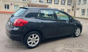 Melns Toyota Auris 2008 Narva, ar dzinēja tilpumu 1.40 L un nobraukumu 185 tūkst. km par 1799 €, foto 7 vietnē AUTOMOTO.COM.LV