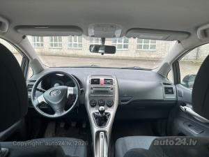 Melns Toyota Auris 2008 Narva, ar dzinēja tilpumu 1.40 L un nobraukumu 185 tūkst. km par 1799 €, foto 17 vietnē AUTOMOTO.COM.LV