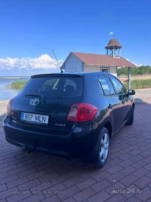 Melns Toyota Auris 2008 Tallina, ar dzinēja tilpumu 1.40 L un nobraukumu 309 tūkst. km par 3200 €, foto 5 vietnē AUTOMOTO.COM.LV