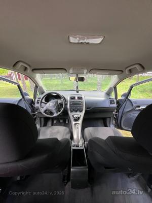 Melns Toyota Auris 2008 Tallina, ar dzinēja tilpumu 1.40 L un nobraukumu 309 tūkst. km par 3200 €, foto 9 vietnē AUTOMOTO.COM.LV