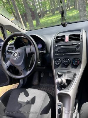 Melns Toyota Auris 2008 Tallina, ar dzinēja tilpumu 1.40 L un nobraukumu 309 tūkst. km par 3200 €, foto 12 vietnē AUTOMOTO.COM.LV