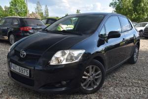 Melns Toyota Auris 2008 Kuldīga, ar dzinēja tilpumu 2.00 L un nobraukumu 0 tūkst. km par 3850 €, foto  vietnē AUTOMOTO.COM.LV