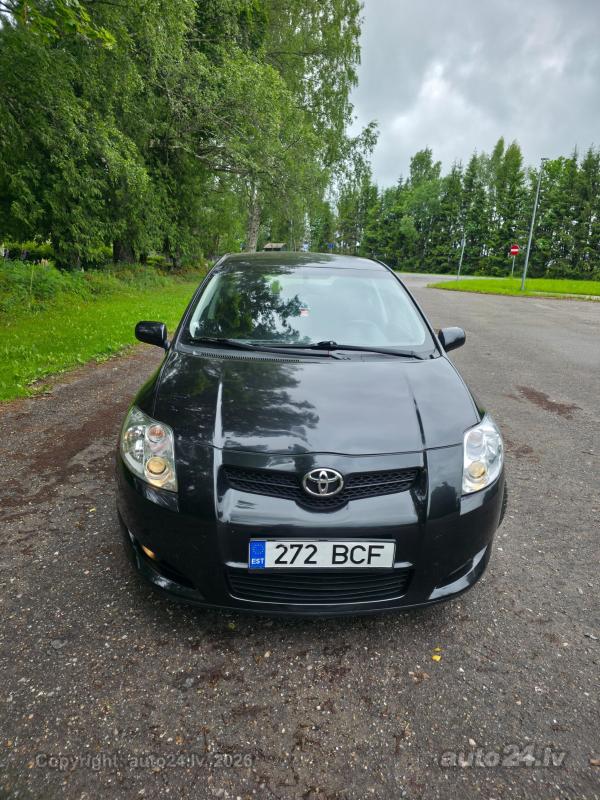 Melns Toyota Auris 2008 Elva, ar dzinēja tilpumu 1.40 L un nobraukumu 186 tūkst. km par 2499 €, foto 3 vietnē AUTOMOTO.COM.LV