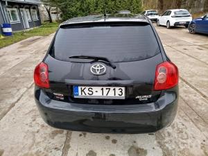 Black Toyota Auris 2008 in Jelgava, with an engine capacity of 2.00 L and mileage of 255 thousand km for 2100 €, photo 5 on AUTOMOTO.COM.LV