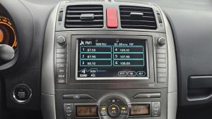 Black Toyota Auris 2008 in Riga, with an engine capacity of 2.20 L and mileage of 365 thousand km for 3350 €, photo 13 on AUTOMOTO.COM.LV