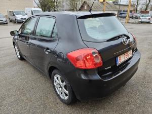 Black Toyota Auris 2008 in Riga, with an engine capacity of 2.20 L and mileage of 365 thousand km for 3350 €, photo 20 on AUTOMOTO.COM.LV