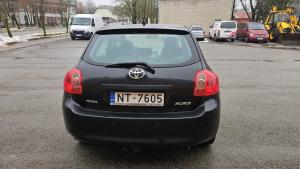 Black Toyota Auris 2008 in Riga, with an engine capacity of 2.20 L and mileage of 365 thousand km for 3350 €, photo 25 on AUTOMOTO.COM.LV