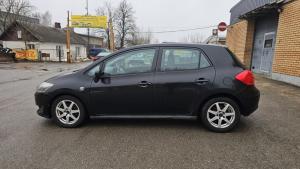 Black Toyota Auris 2008 in Riga, with an engine capacity of 2.20 L and mileage of 365 thousand km for 3350 €, photo 31 on AUTOMOTO.COM.LV