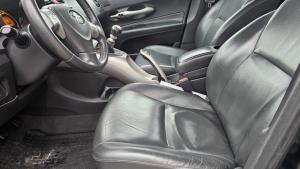Black Toyota Auris 2008 in Riga, with an engine capacity of 2.20 L and mileage of 365 thousand km for 3350 €, photo 34 on AUTOMOTO.COM.LV