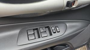 Black Toyota Auris 2008 in Riga, with an engine capacity of 2.20 L and mileage of 365 thousand km for 3350 €, photo 45 on AUTOMOTO.COM.LV