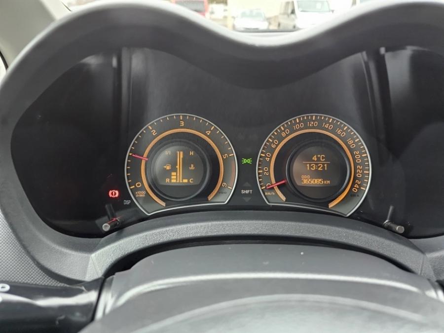 Black Toyota Auris 2008 in Riga, with an engine capacity of 2.20 L and mileage of 365 thousand km for 3350 €, photo 50 on AUTOMOTO.COM.LV