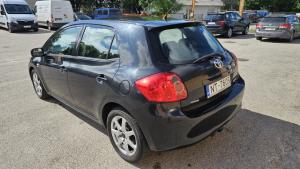 Black Toyota Auris 2008 in Riga, with an engine capacity of 2.20 L and mileage of 365 thousand km for 3350 €, photo 60 on AUTOMOTO.COM.LV