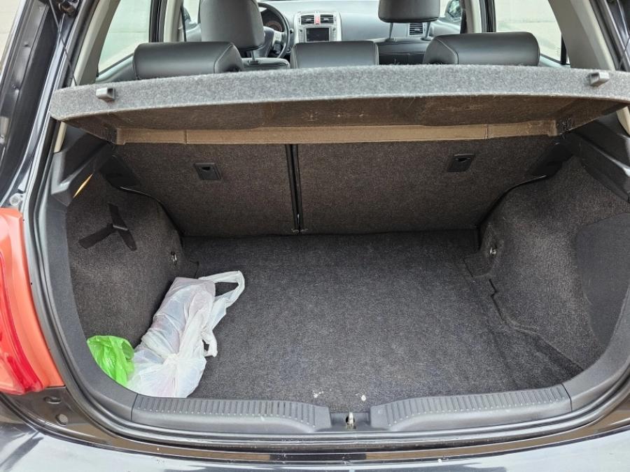 Black Toyota Auris 2008 in Riga, with an engine capacity of 2.20 L and mileage of 365 thousand km for 3350 €, photo 72 on AUTOMOTO.COM.LV