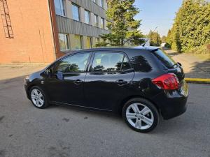 Black Toyota Auris 2008 in Jekabpils, with an engine capacity of 2.20 L and mileage of 259 thousand km for 4250 €, photo 11 on AUTOMOTO.COM.LV