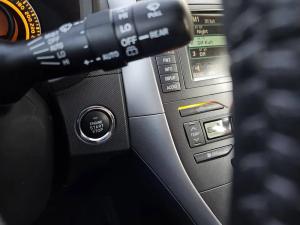Black Toyota Auris 2008 in Jekabpils, with an engine capacity of 2.20 L and mileage of 259 thousand km for 4250 €, photo 34 on AUTOMOTO.COM.LV