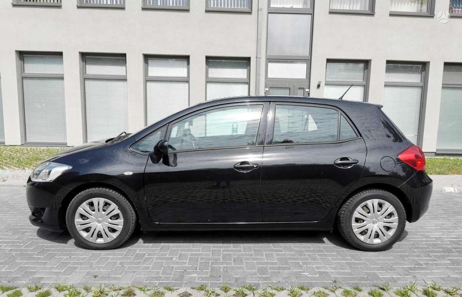 Melns Toyota Auris 2008 Trakai, ar dzinēja tilpumu 2.00 L un nobraukumu 242 tūkst. km par 2450 €, foto 8 vietnē AUTOMOTO.COM.LV
