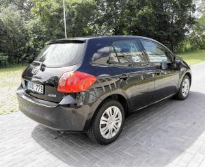 Melns Toyota Auris 2008 Trakai, ar dzinēja tilpumu 2.00 L un nobraukumu 242 tūkst. km par 2450 €, foto 11 vietnē AUTOMOTO.COM.LV