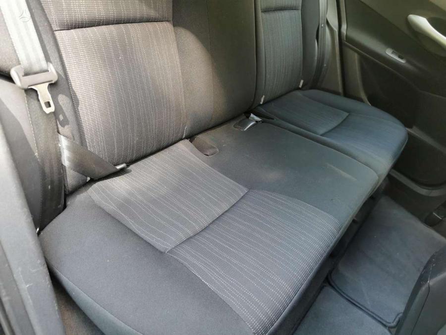 Melns Toyota Auris 2008 Trakai, ar dzinēja tilpumu 2.00 L un nobraukumu 242 tūkst. km par 2450 €, foto 21 vietnē AUTOMOTO.COM.LV