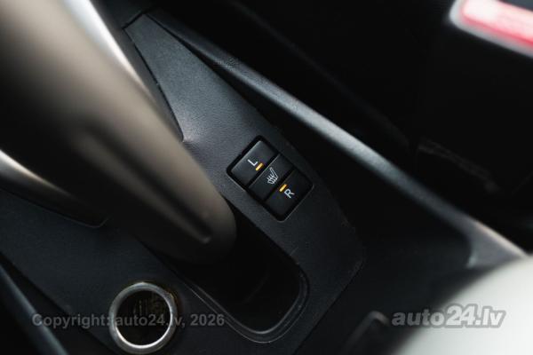 Melns Toyota Auris 2008 Tallina, ar dzinēja tilpumu 1.60 L un nobraukumu 260 tūkst. km par 1999 €, foto 10 vietnē AUTOMOTO.COM.LV
