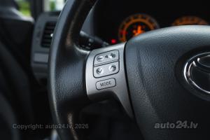 Черный Тойота Аурис 2008 в Таллин, объемом двигателя 1.60 л и пробегом 260 тыс. км за 1999 €, фото 13 на AUTOMOTO.COM.LV