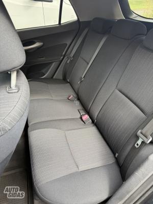 Melns Toyota Auris 2008 Viļņa, ar dzinēja tilpumu 2.00 L un nobraukumu 370 tūkst. km par 2100 €, foto 9 vietnē AUTOMOTO.COM.LV