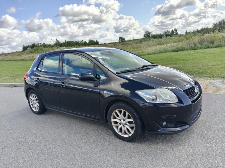 Melns Toyota Auris 2008 Šauļi, ar dzinēja tilpumu 1.60 L un nobraukumu 250 tūkst. km par 1850 €, foto 4 vietnē AUTOMOTO.COM.LV