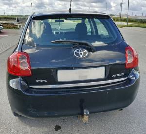 Melns Toyota Auris 2008 Šauļi, ar dzinēja tilpumu 1.60 L un nobraukumu 250 tūkst. km par 1850 €, foto 5 vietnē AUTOMOTO.COM.LV
