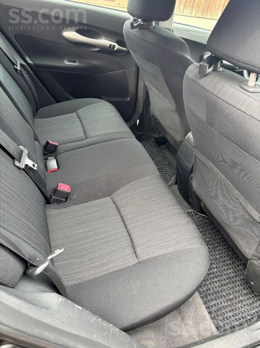 Melns Toyota Auris 2008 Rīga, ar dzinēja tilpumu 2.00 L un nobraukumu 246 tūkst. km par 2900 €, foto 8 vietnē AUTOMOTO.COM.LV