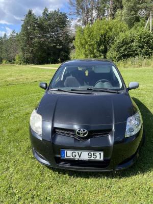 Black Toyota Auris 2008 in Vilnius, with an engine capacity of 2.00 L and mileage of 258 thousand km for 2300 €, photo 4 on AUTOMOTO.COM.LV